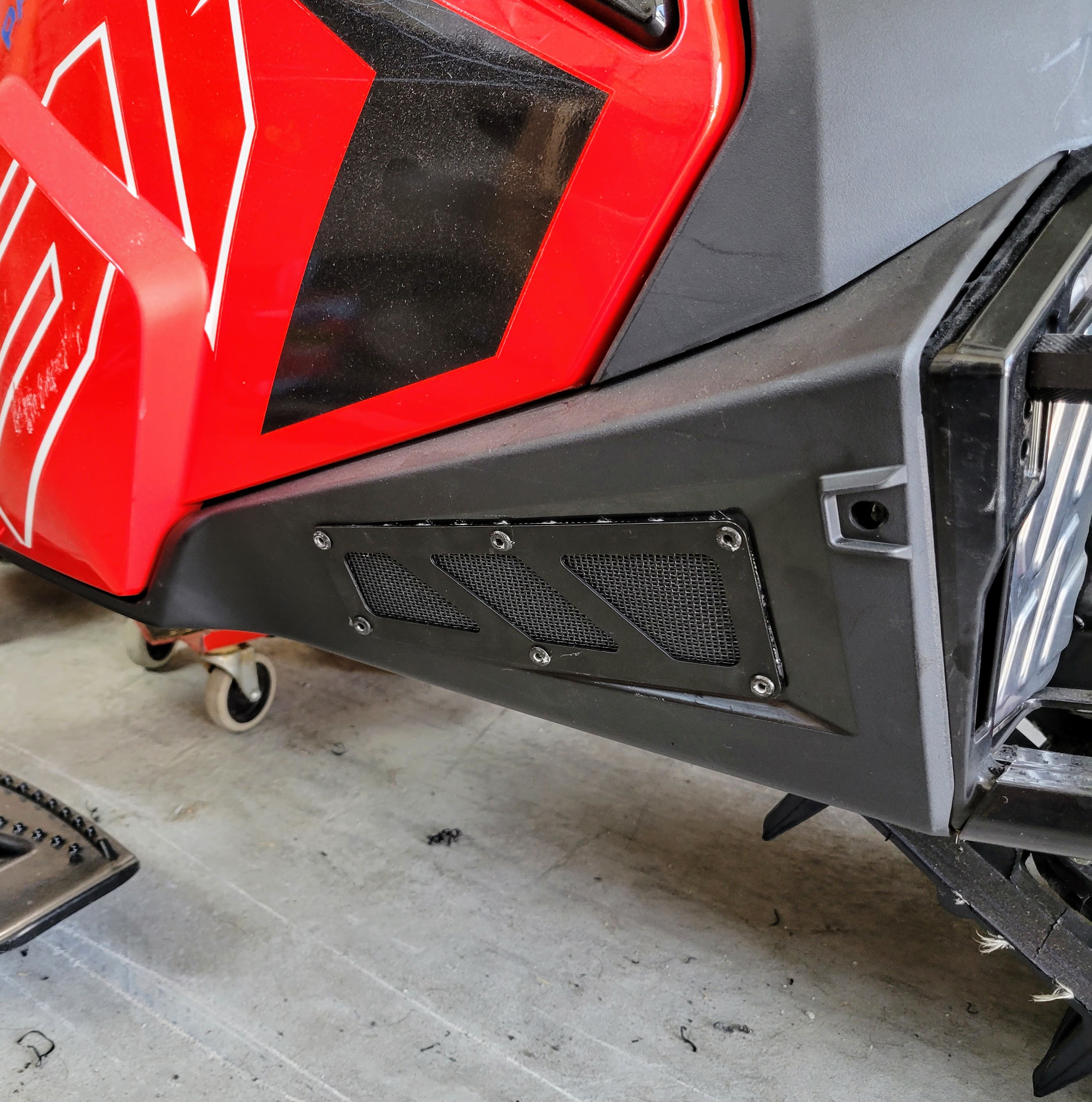 Lower Side Panel Vent Set (2) Matryx - Fire N Ice Performance